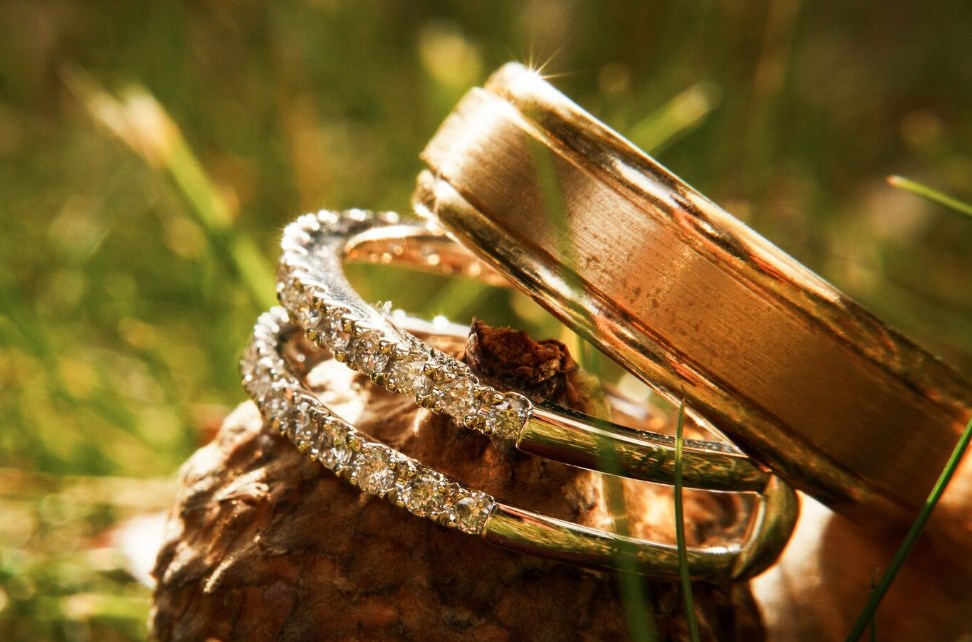 Tacky Wedding Rings: Debunking Myths & Embracing Elegance